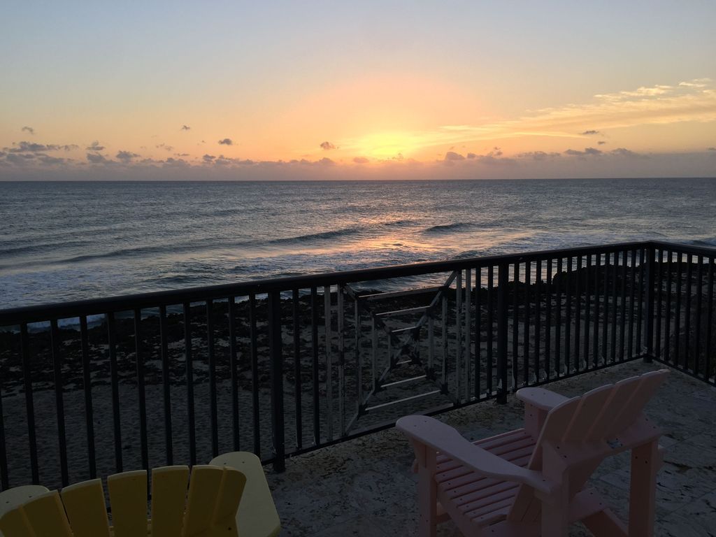 Catch a Spectacular Sunrise on the Water – Beach Houses In Paradise