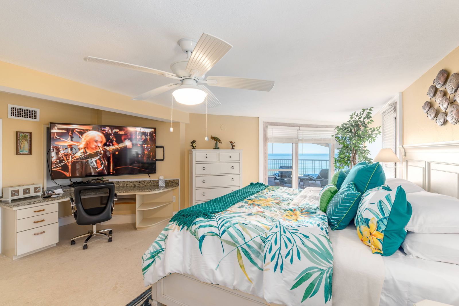 Family Tides: 6 Bedroom Beach House Rental in Stuart, Florida