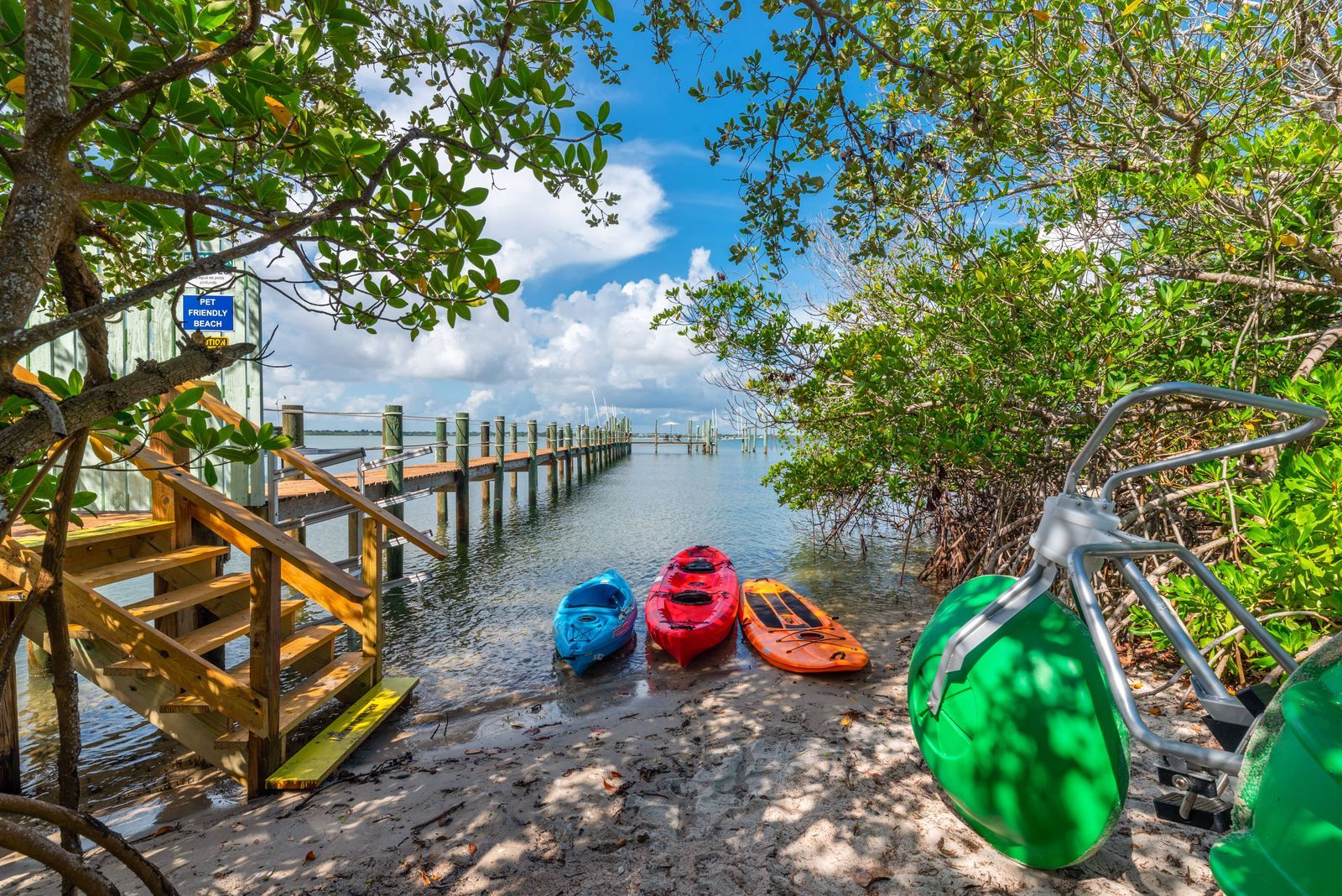 Eden Beach Retreat: 7 Bedroom Beach House Rental in Florida