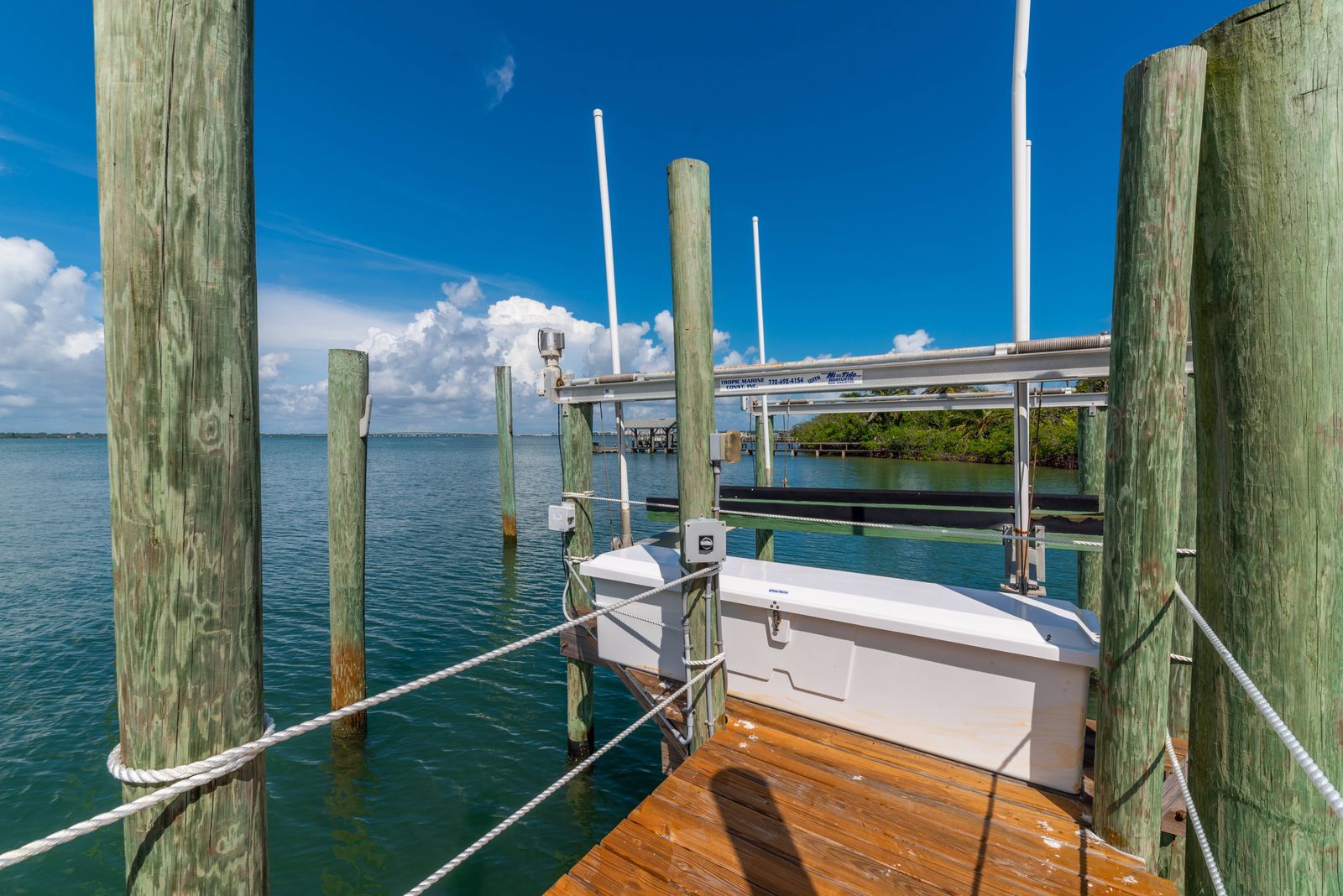 Eden Beach Retreat: 7 Bedroom Beach House Rental in Florida