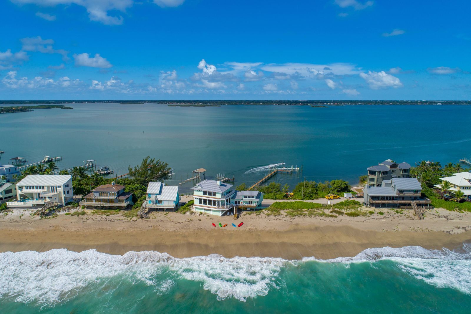 Eden Beach Retreat: 7 Bedroom Beach House Rental in Florida