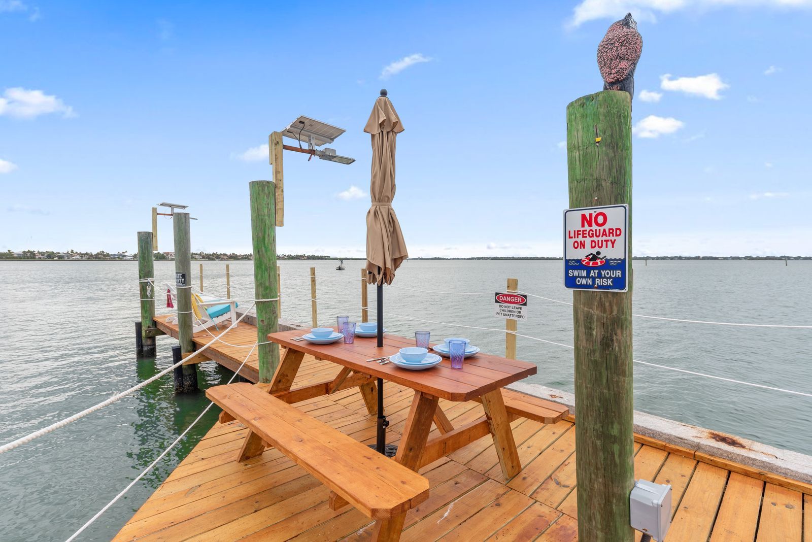 Aquarius Resort: Side by Side Riverfront Beach Rentals in Florida