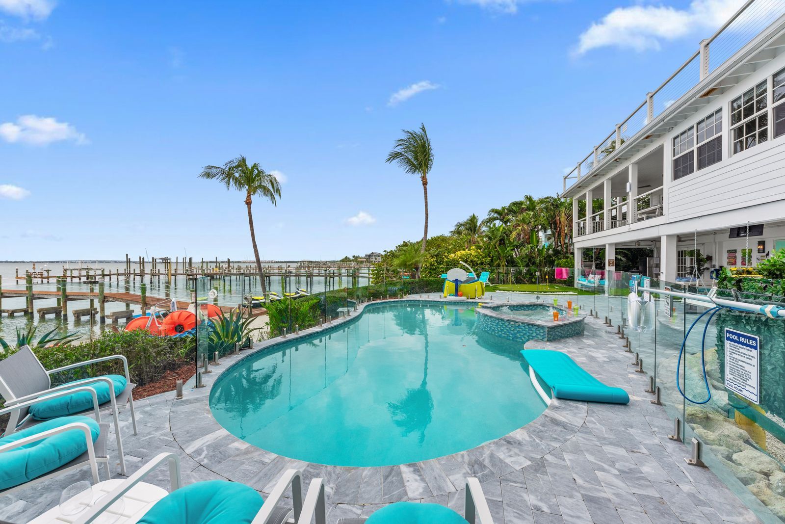 Aquarius Resort: Side by Side Riverfront Beach Rentals in Florida